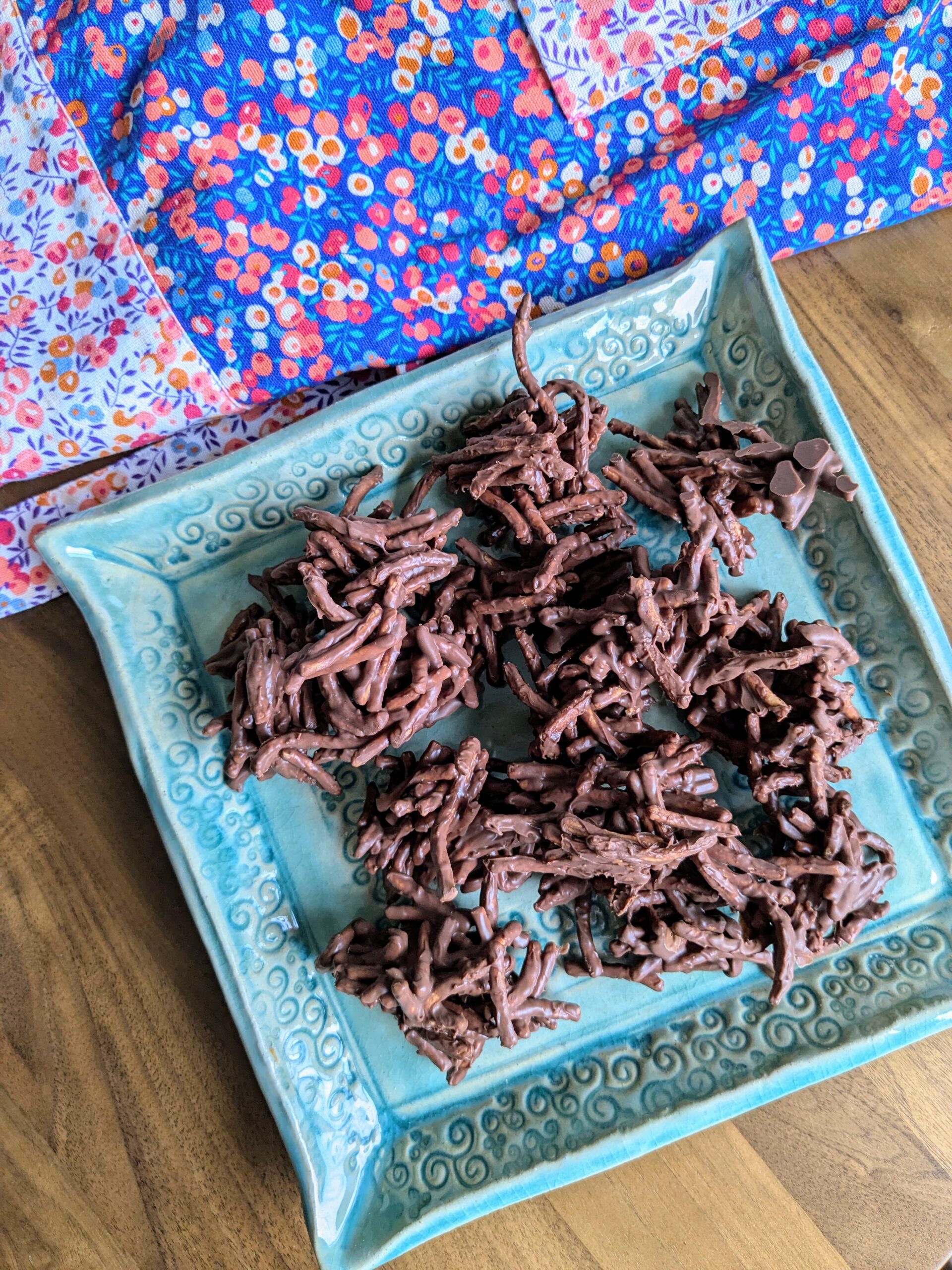 Chocolate-butterscotch Crunchy Chow Mein Cookies (No Bake) - ajoann.com